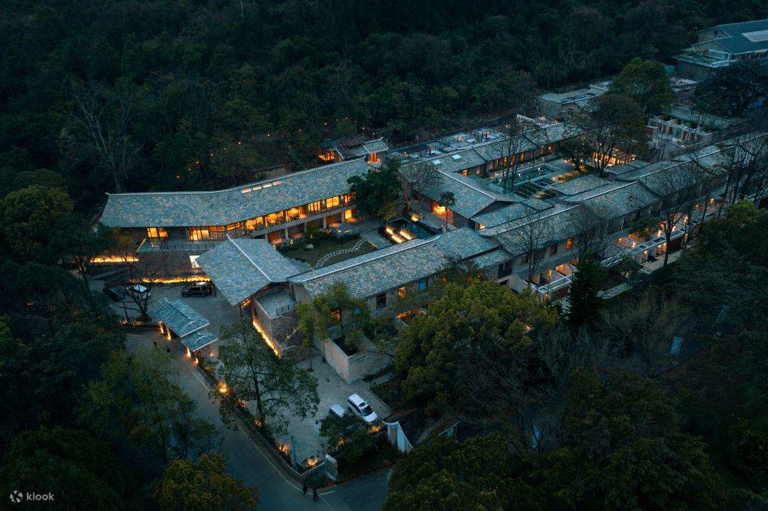 Guizhou Huangguoshu Yaojia Waterfall Village Resort Hotel Accommodation ...